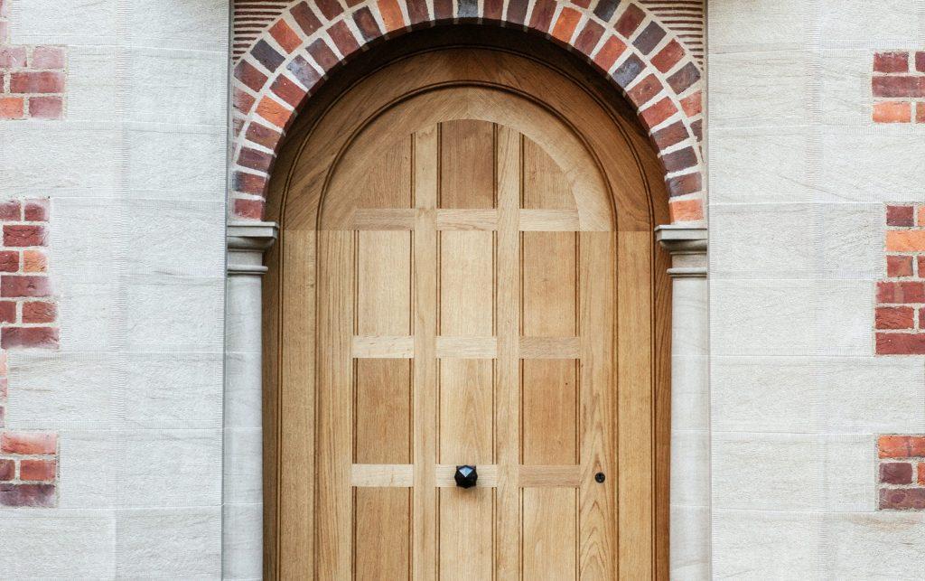 Oak Front Door - Jonathan Lees Architects